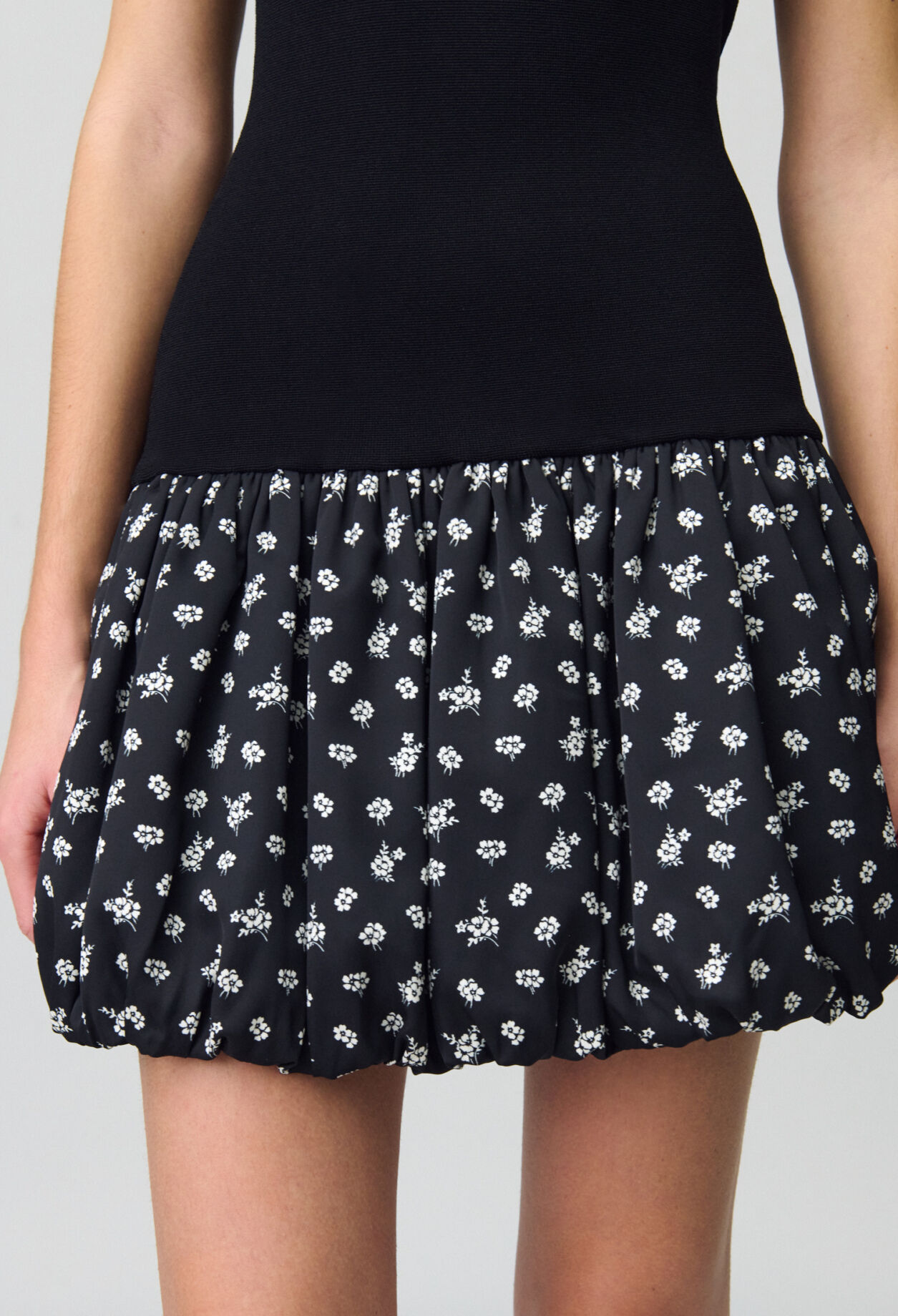 Short Bubble Dress With Flowers - Claudie
